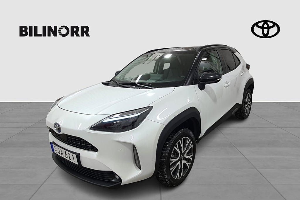Toyota Yaris Cross Hybrid 1,5 STYLE EDITION JBL V-HJUL 2024, Halvkombi ...